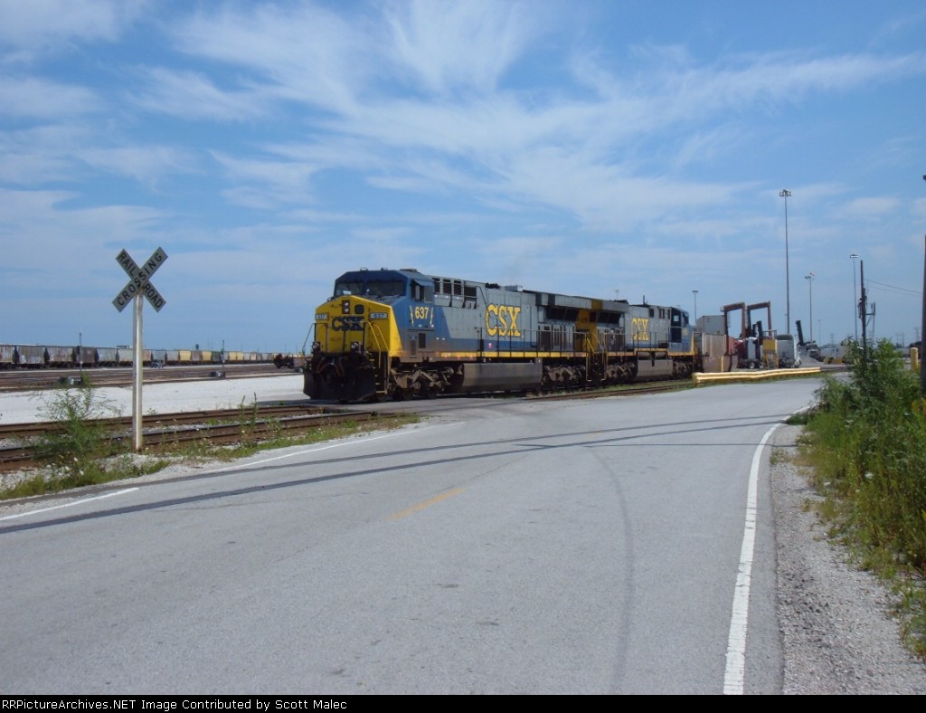 CSX 637 & 650